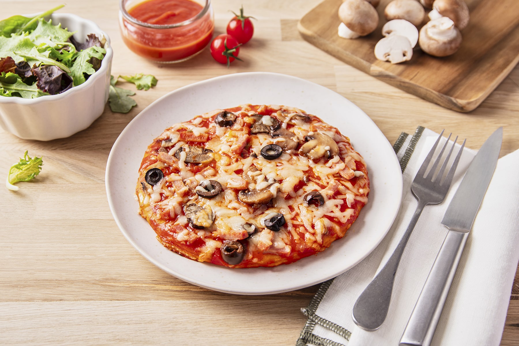 PIZZA REINE JAMBON-FROMAGE-CHAMPIGNON 200G